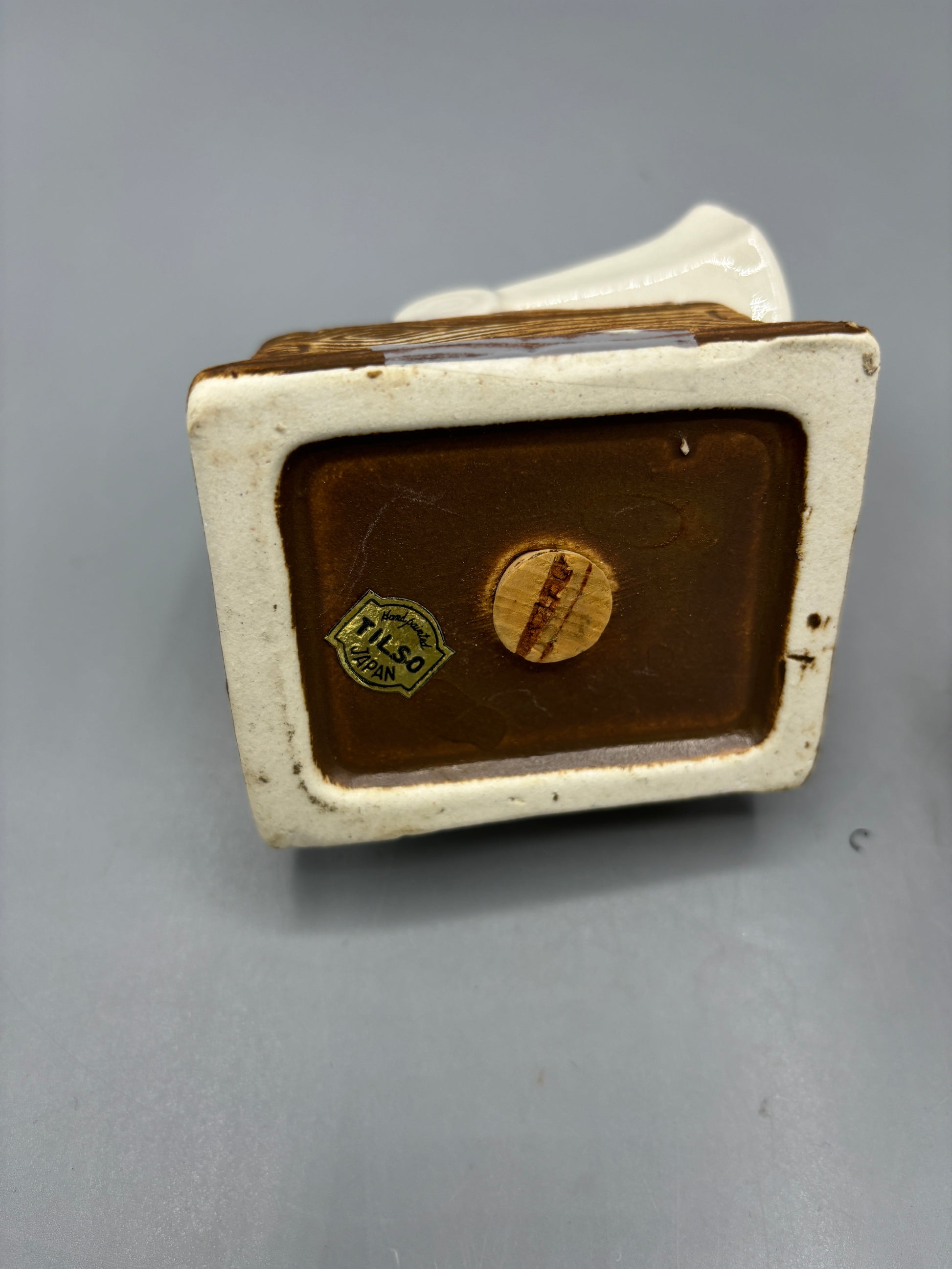 Vintage phonograph record salt & pepper – The Piccadilly Circus